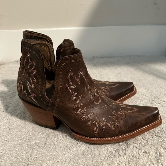 Ariat | Shoes | Ariat Women Cowboy Boots | Poshmark